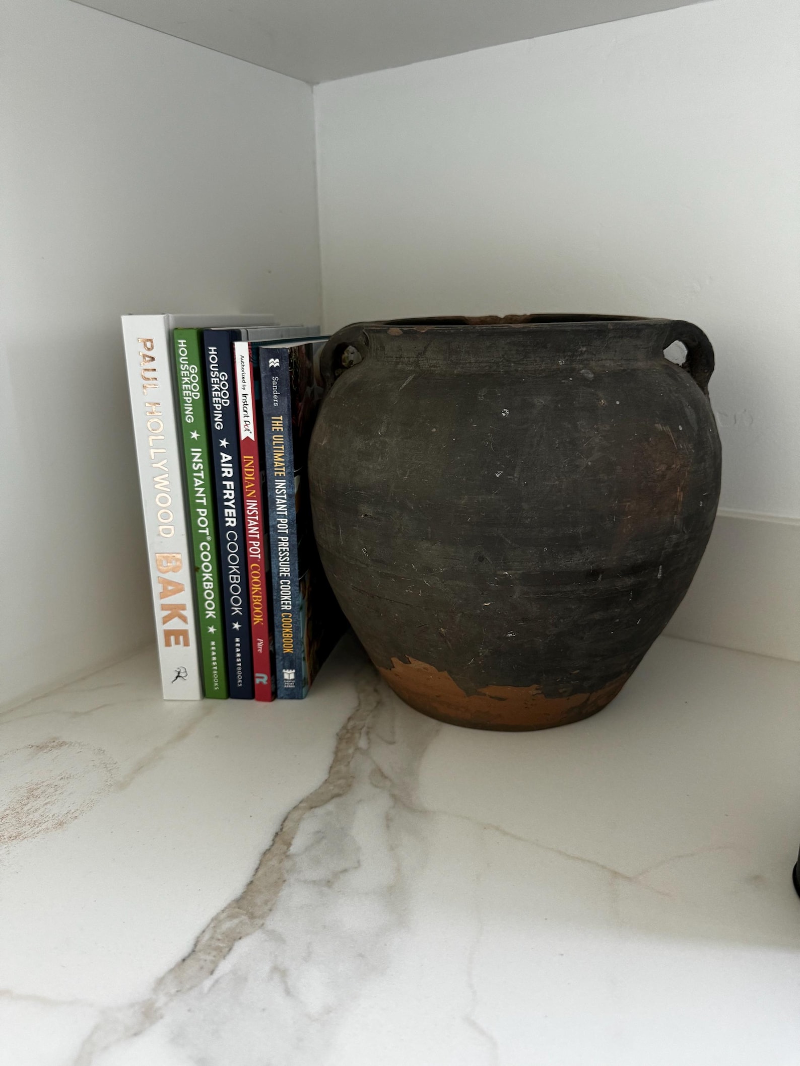 Beautiful Vintage Style Clay Pot, Clay Pottery, Clay Planter, Clay Vase ...