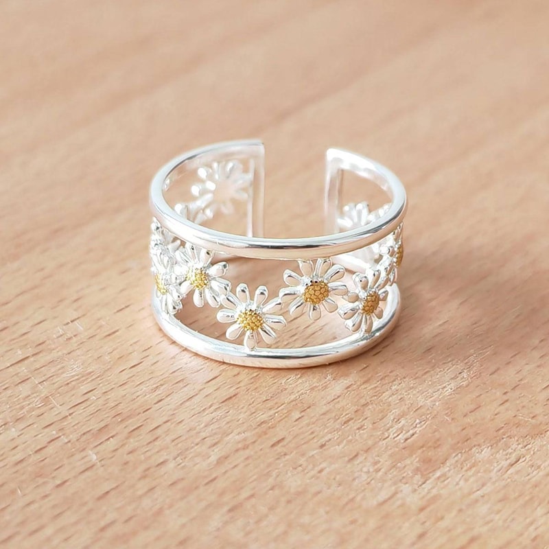 Daisy ring - Etsy