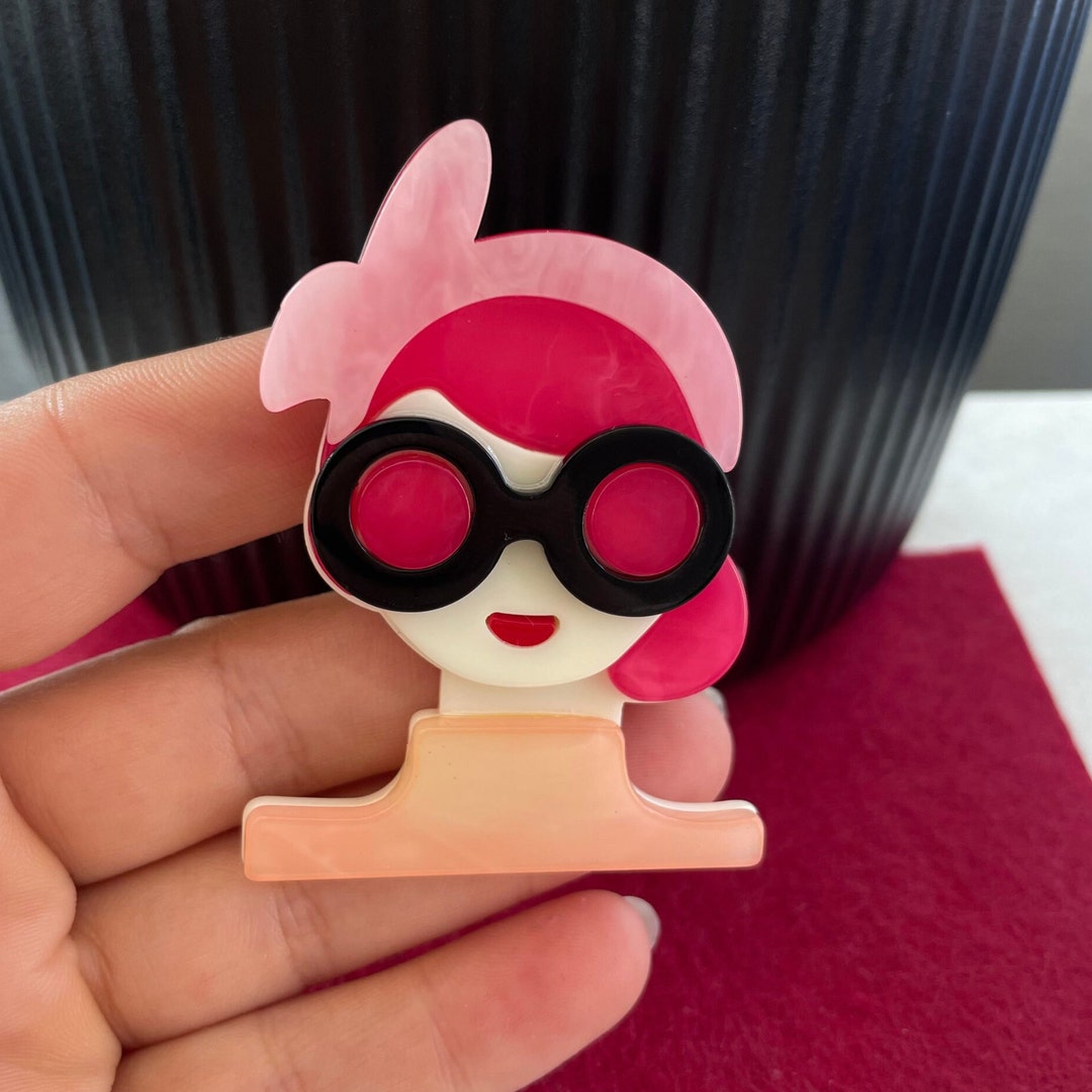 Art Deco Pink Lady Acrylic Pin Brooch Quirky Lady Figure Pink Brooch ...