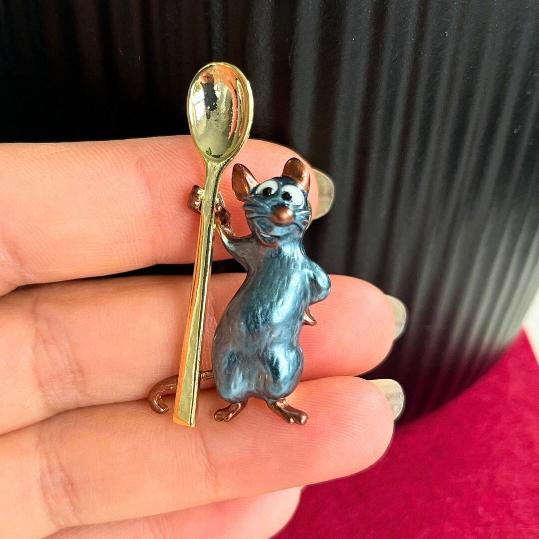 Charming Little Chef Mouse Gold Pin Brooch Retro Small Blue Enamel ...