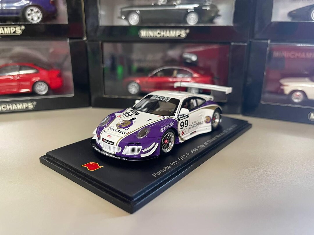 Porsche 911 GT3 R N99 City of Dream Macau GT Cup 2013 Alex Imperatori 1 ...
