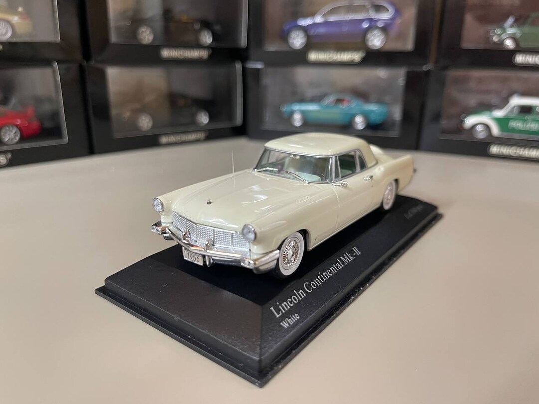 Lincoln Continental Mk2 1:43 Minichamps White - Etsy