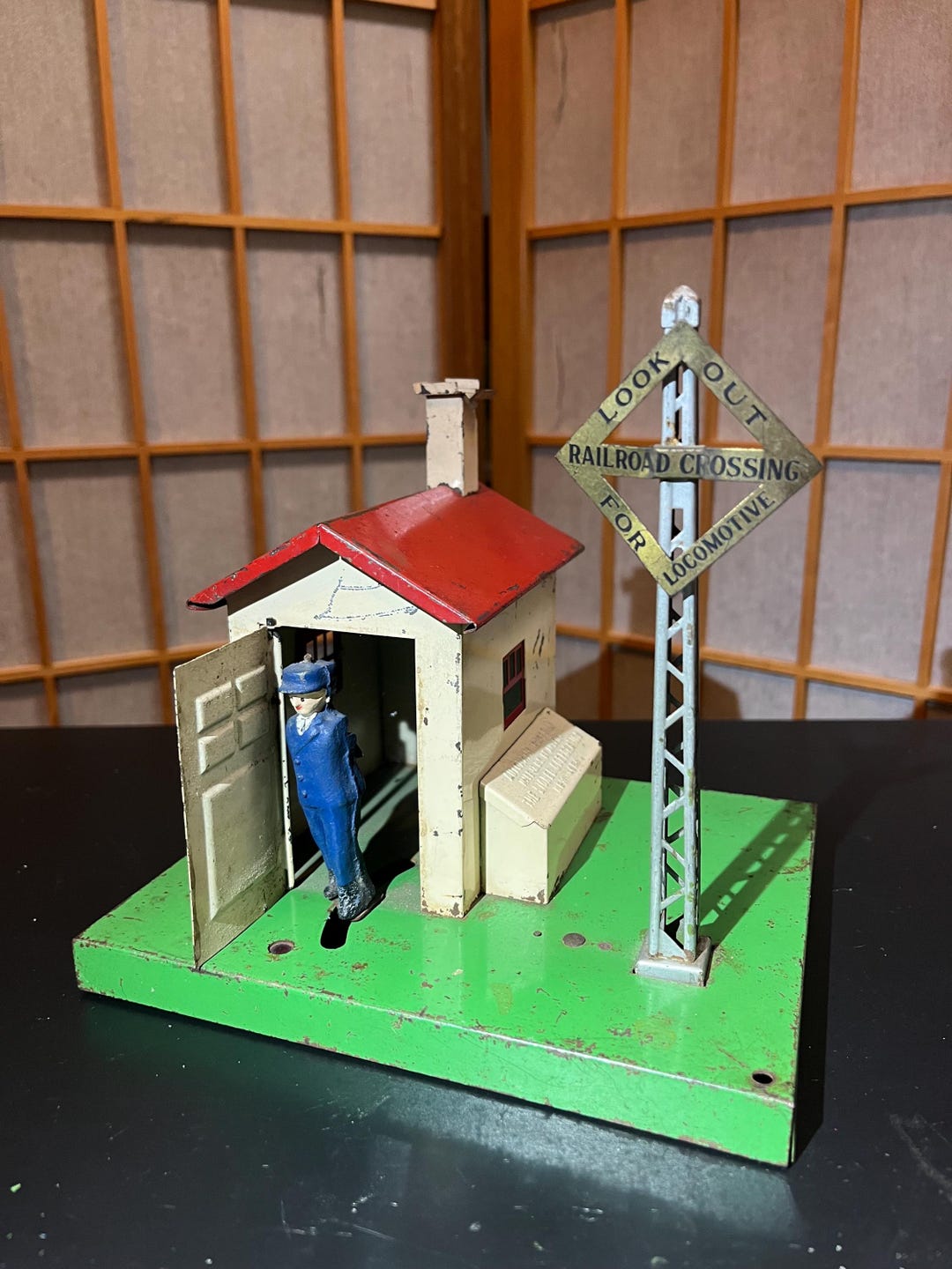 Vintage Lionel Crossing Gate Station 45N O Gauge Gateman Automatic ...