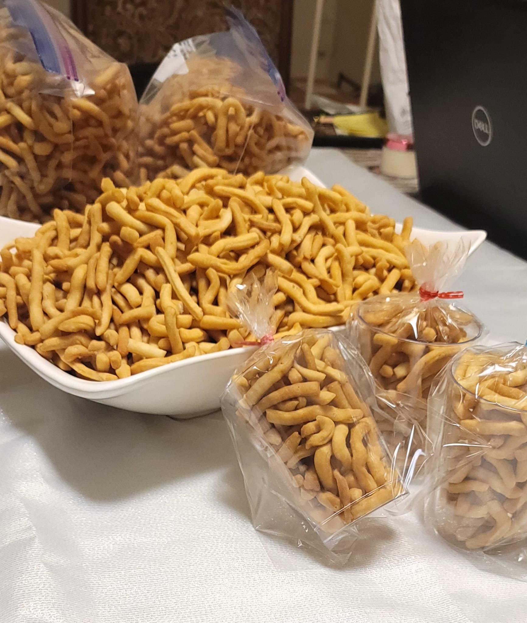 Crunchy Milky Chin Chin Exotic Snacks Crunchy Snack Sweet Favors ...
