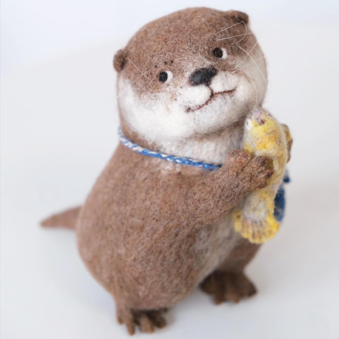 Adorable Otter Wool Sculpture, Handcrafted Needle Felted Otter Figurine ...