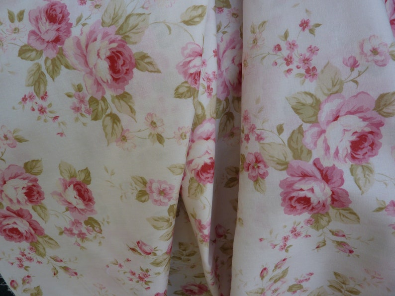 Lecien Durham Quilt Wow!! Pink Roses on off White Cotton Fabric 1 Yd ...