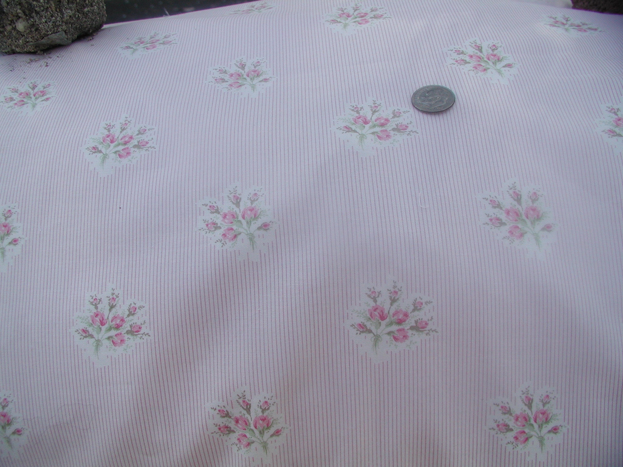 Yuwa Etheral Pink Small Rose Bouquets Micro Stripe Pink/ Cream Cotton ...