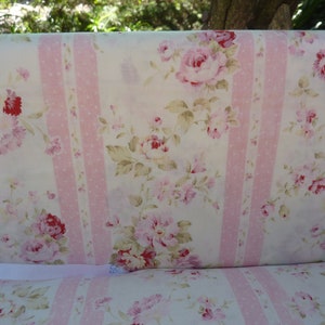 Lecien Durham Quilt Fabric: Red and Pink Roses on Stripe Cotton (1 Yd ...