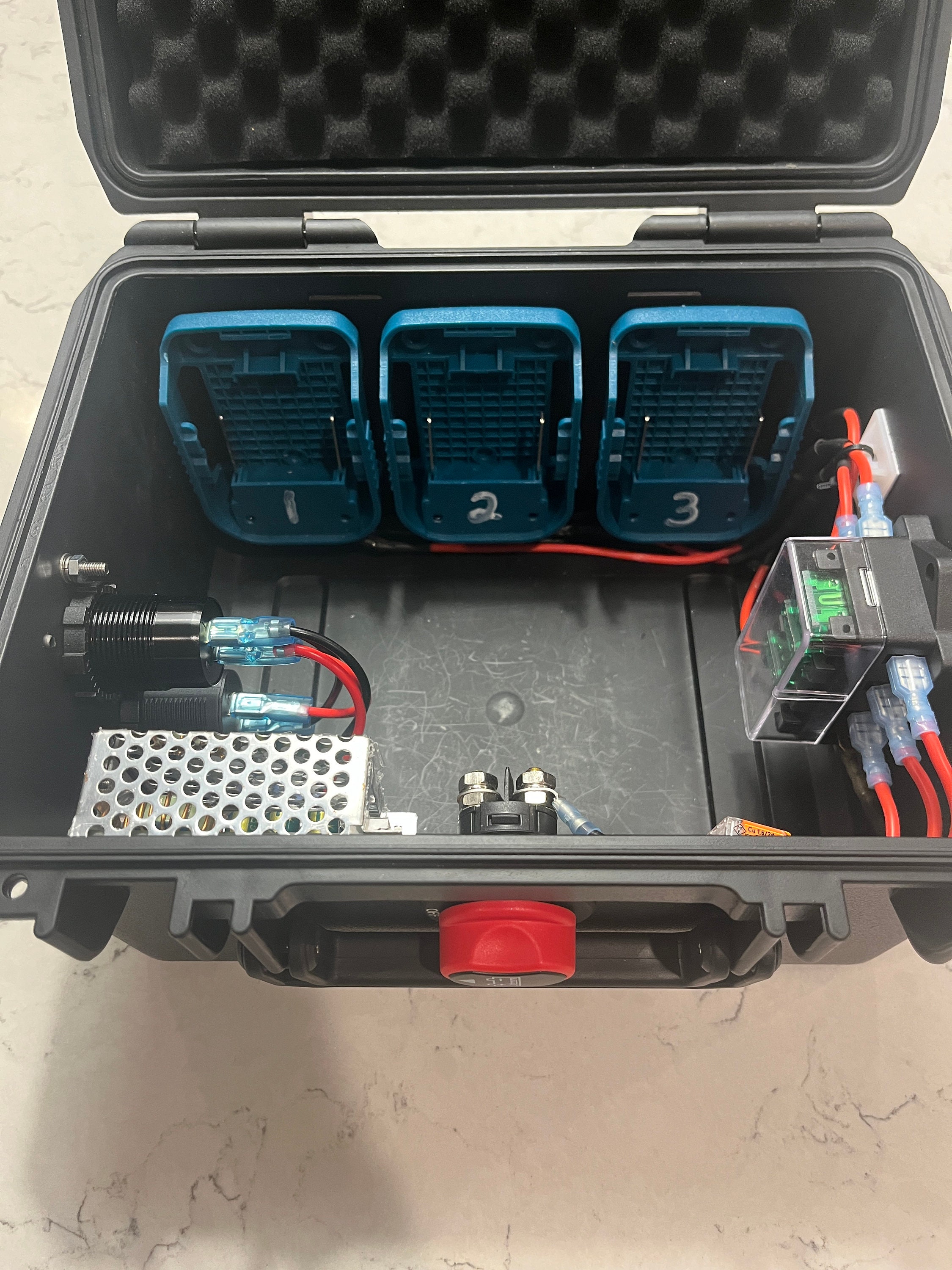 Makita Portable Power Box Bank USB-C, USB-A, 12v Dash Socket - Etsy