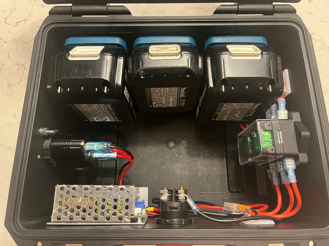 Makita Portable Power Box Bank USB-C, USB-A, 12v Dash Socket - Etsy
