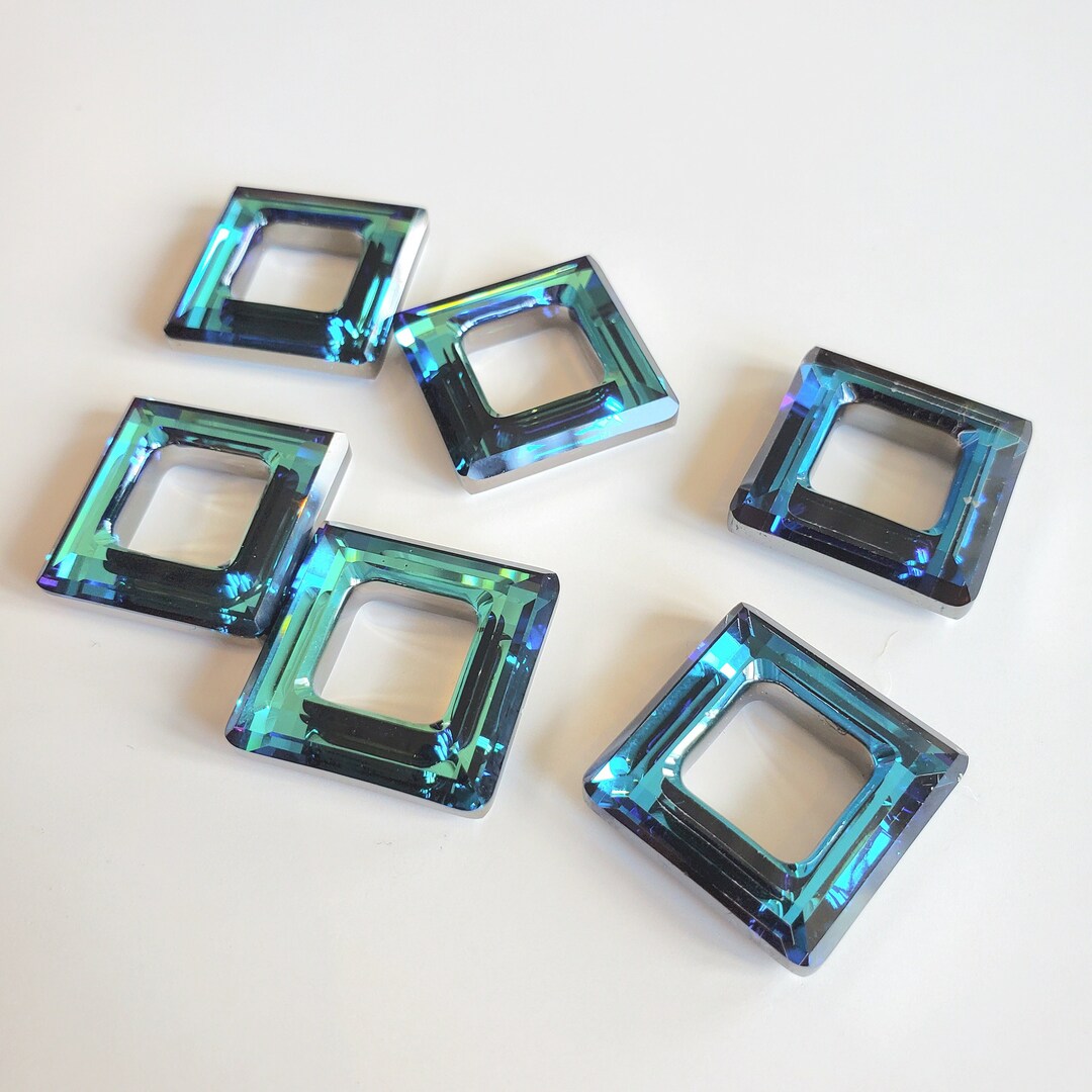 One 20mm Bermuda Blue Swarovski Crystal Round Ring, Article 4139, Bright Blue Sparkly Faceted ...