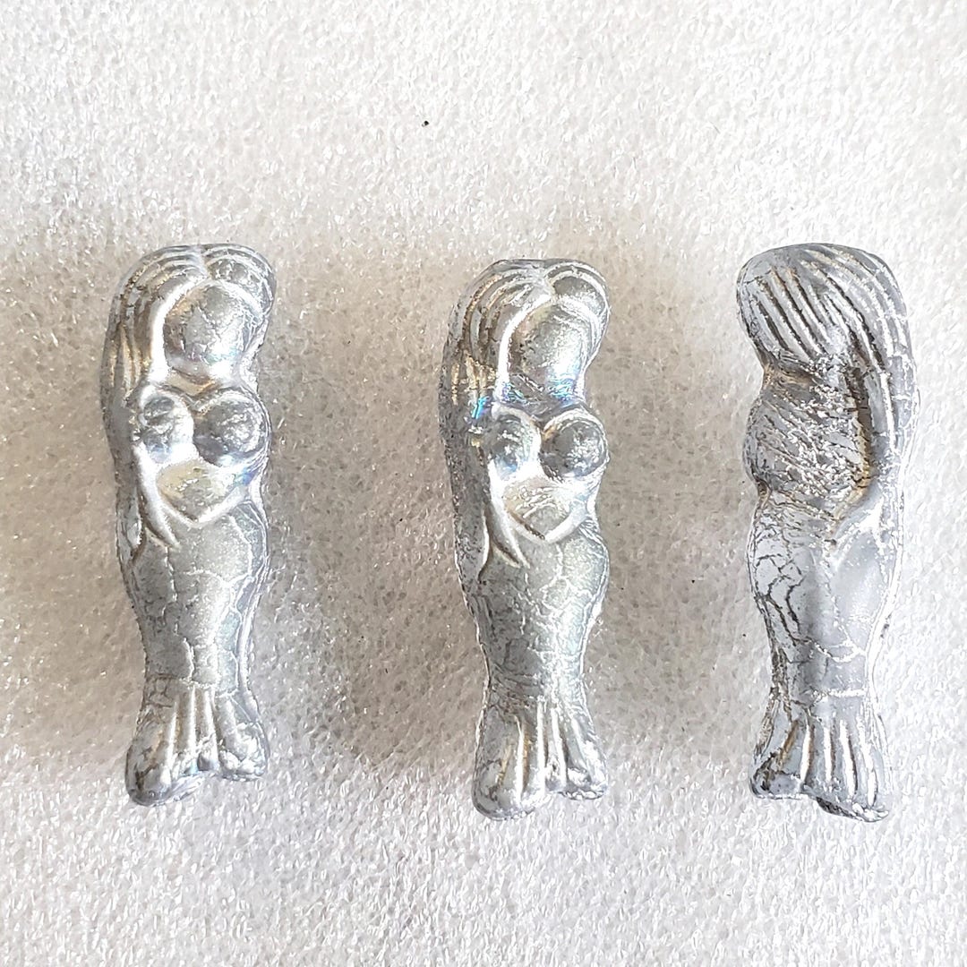 Mermaid Czech Glass Beads: Pale Grey Silver Wash, Aurora Borealis ...