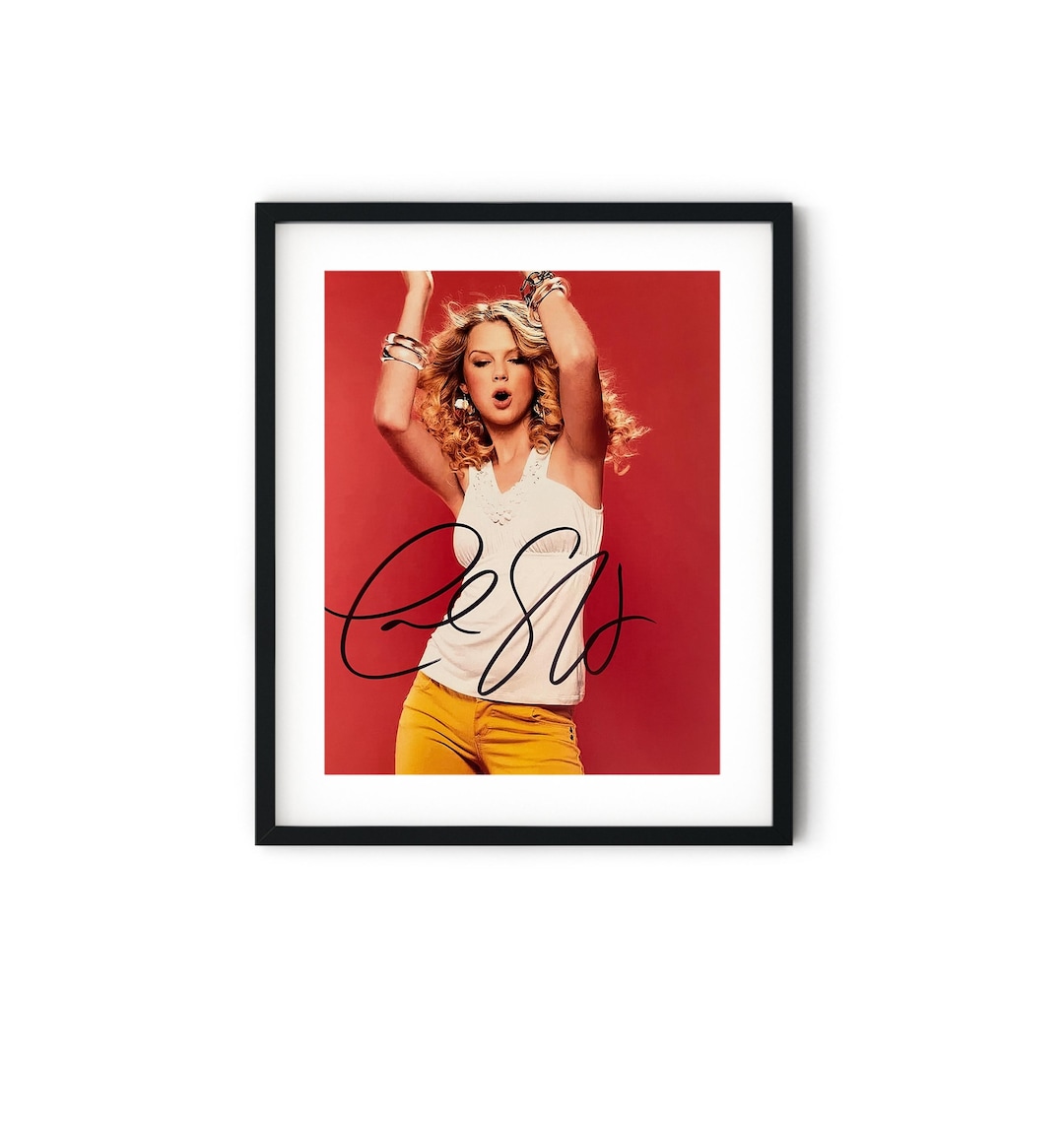 Taylor Swift Autographed Photo Collectible Memorabilia for Fans - Etsy