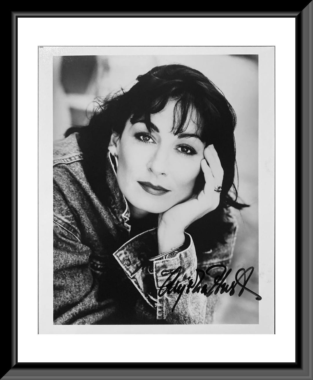 Anjelica Huston Signed Photo Authentic Autograph - Etsy
