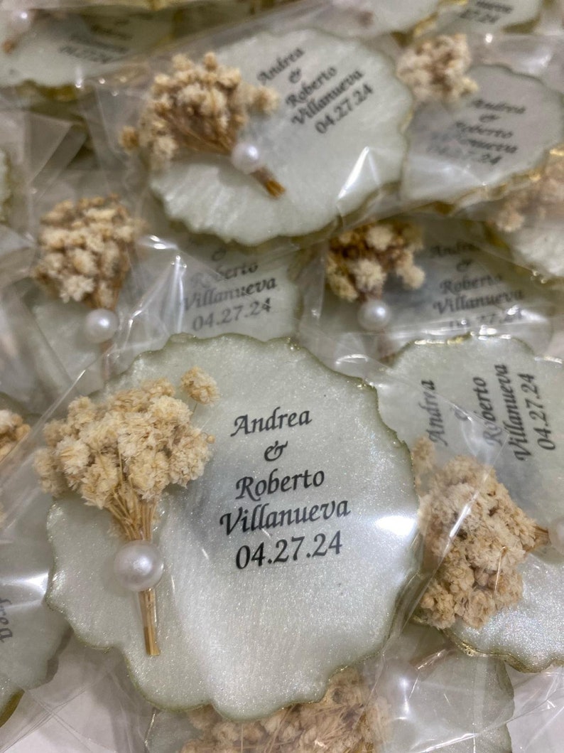 Unique Wedding Favours Magnet Wedding Gifts for Guests Baptism Party Favors Bridal Shower Gifts ...