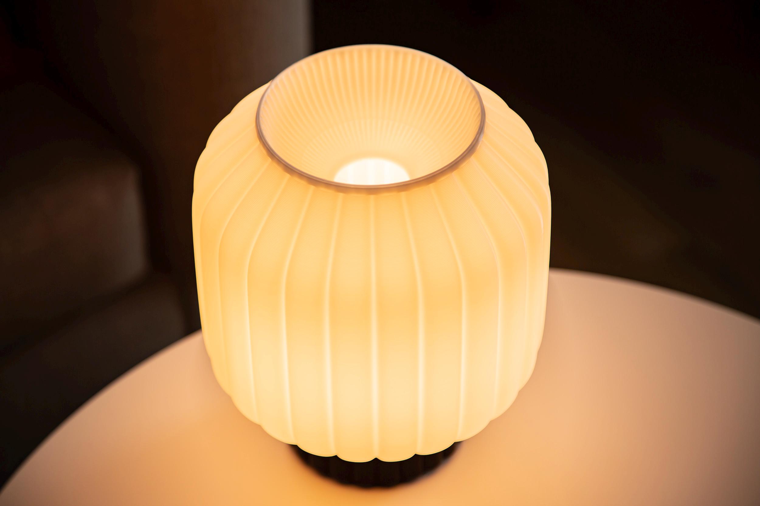 Lumos Maxima: Modern 3d-printed Bedside, Table, Desk, Office Lamp ...