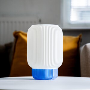 Focus: Modern Table Lamp, Bedside Lamp. Simple, Minimalist, Mid Century ...