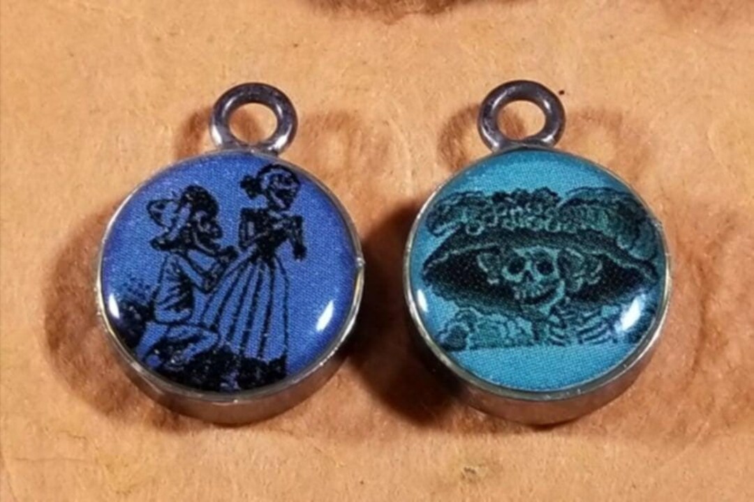 1 Reversible Catrina & Catrin Charm in Silver Setting (DR-009) - Etsy
