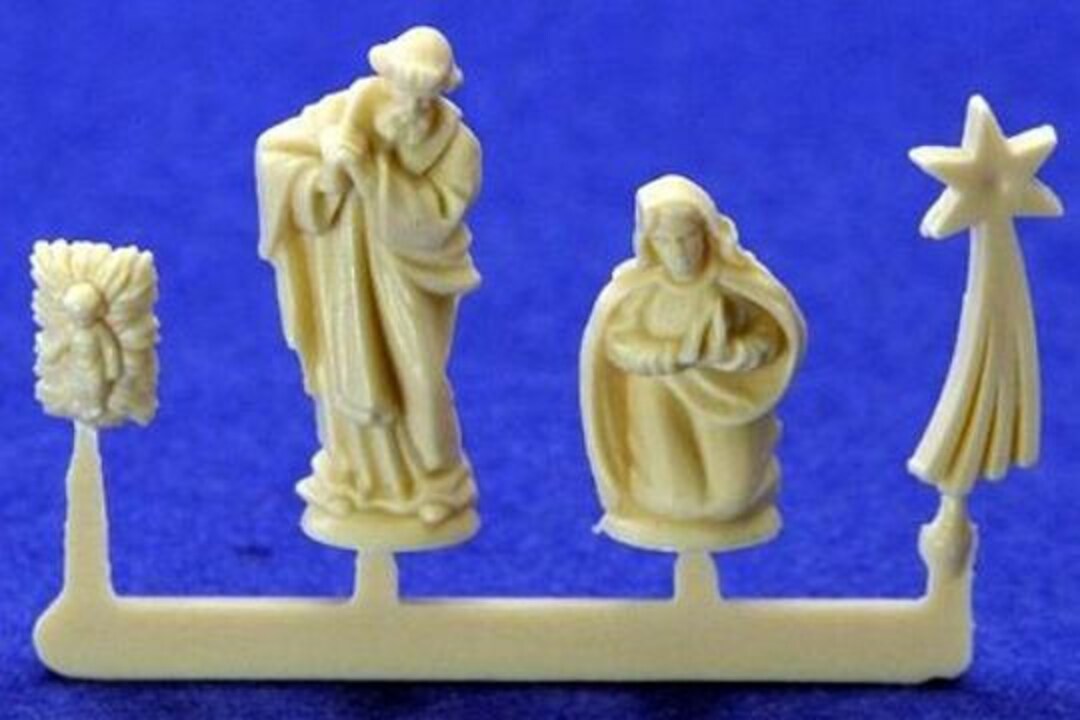2 Tiny Molded Plastic NATIVITY Sets Created From Vintage German Molds ...