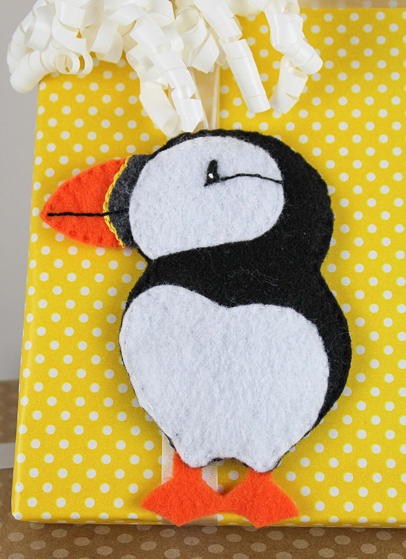 Puffin Ornament Gift Tag Package Tie on Pattern - Etsy