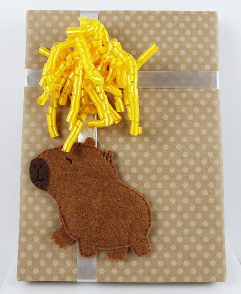 Capybara Felt Ornament: Gift Card Holder Package Tie-on - Etsy