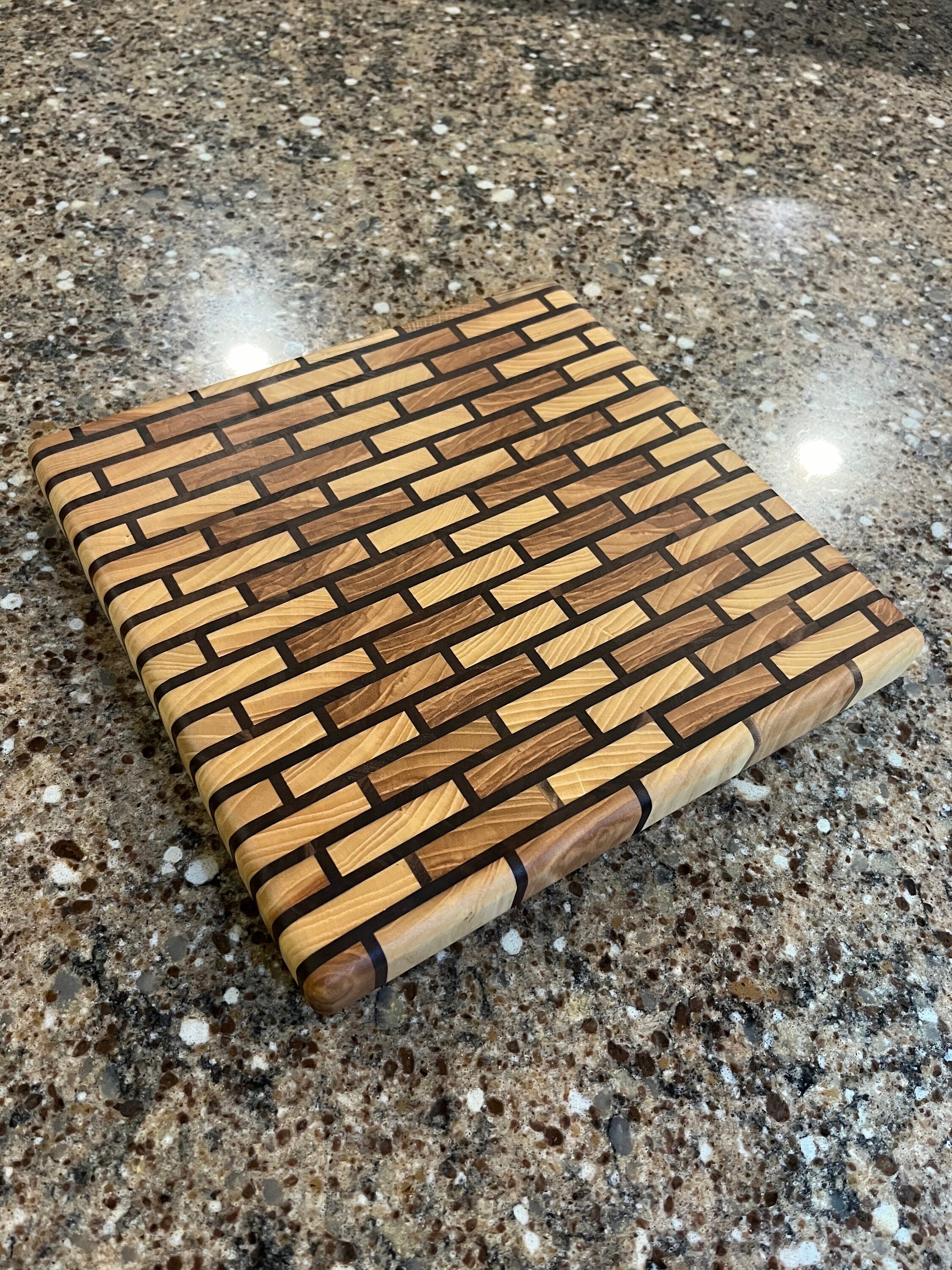 Ash and Black Walnut End Grain Brick Pattern Cutting Board - Etsy