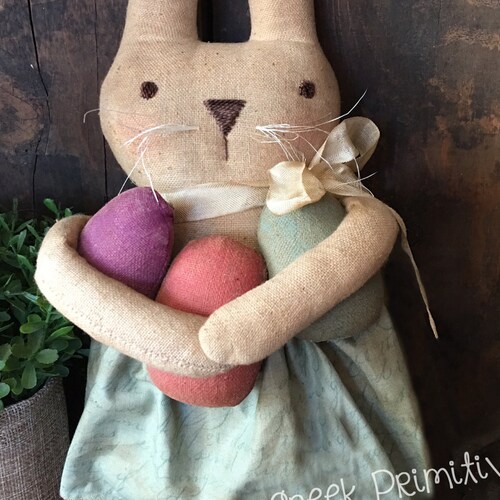 Primitive Rabbit Bunny Pattern Easter Eggs Wood Tree Spring - Etsy