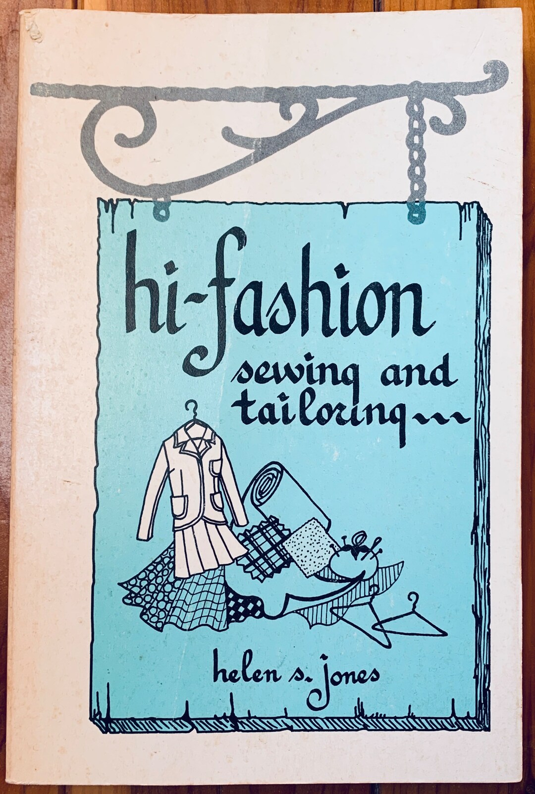 Sewing Book, Vintage Sewing Books, Sewing Tutorials, Learn to Sew ...