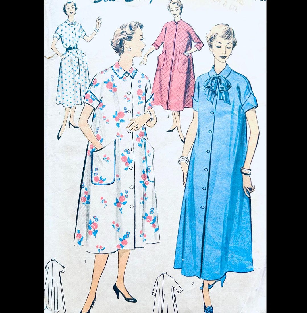 Advance 6736 B32, Bathrobe Sewing Pattern, Housecoat Pattern, Loungewear Sewing Pattern, Petite ...