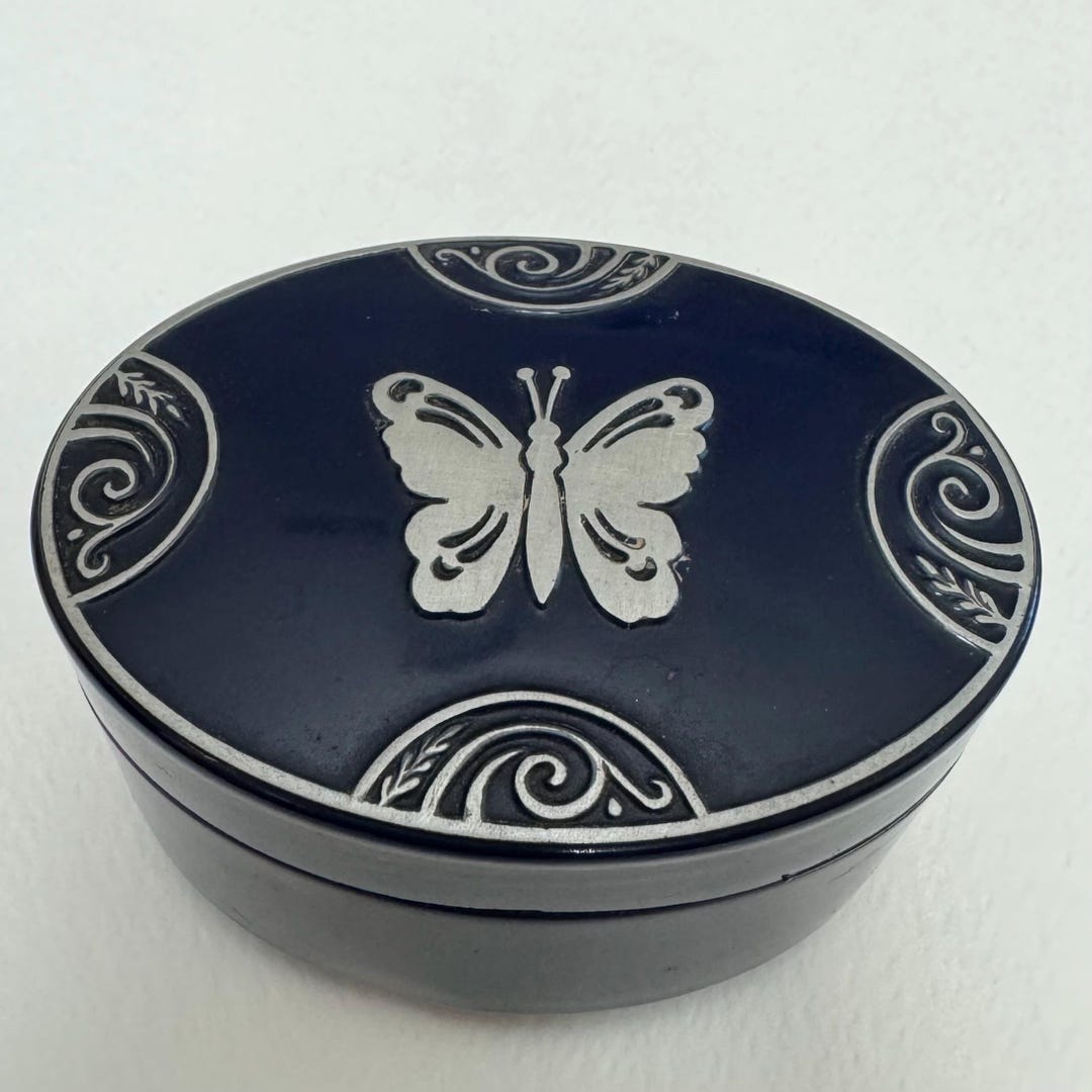 Vintage Lucretia Vanderbilt Butterfly Powder Box - Etsy
