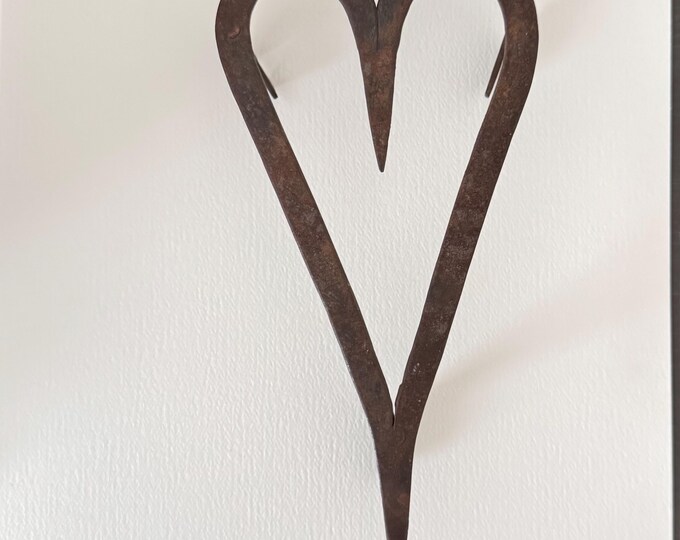 Antique Wrought Iron Heart Trivet - Hand Forged Primitive Heart Kettle ...