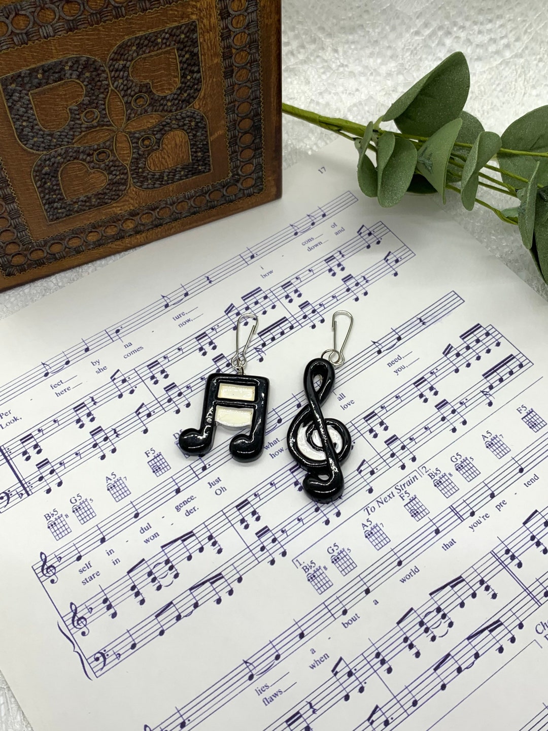 Musical Note Charm - Treble Clef Charm- Acrylic Resin Charm - DIY Craft ...