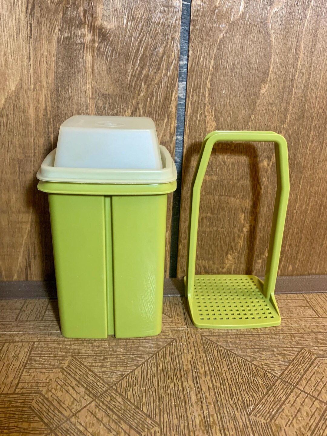 Vintage Tupperware Pickle Container- Avocado - Etsy