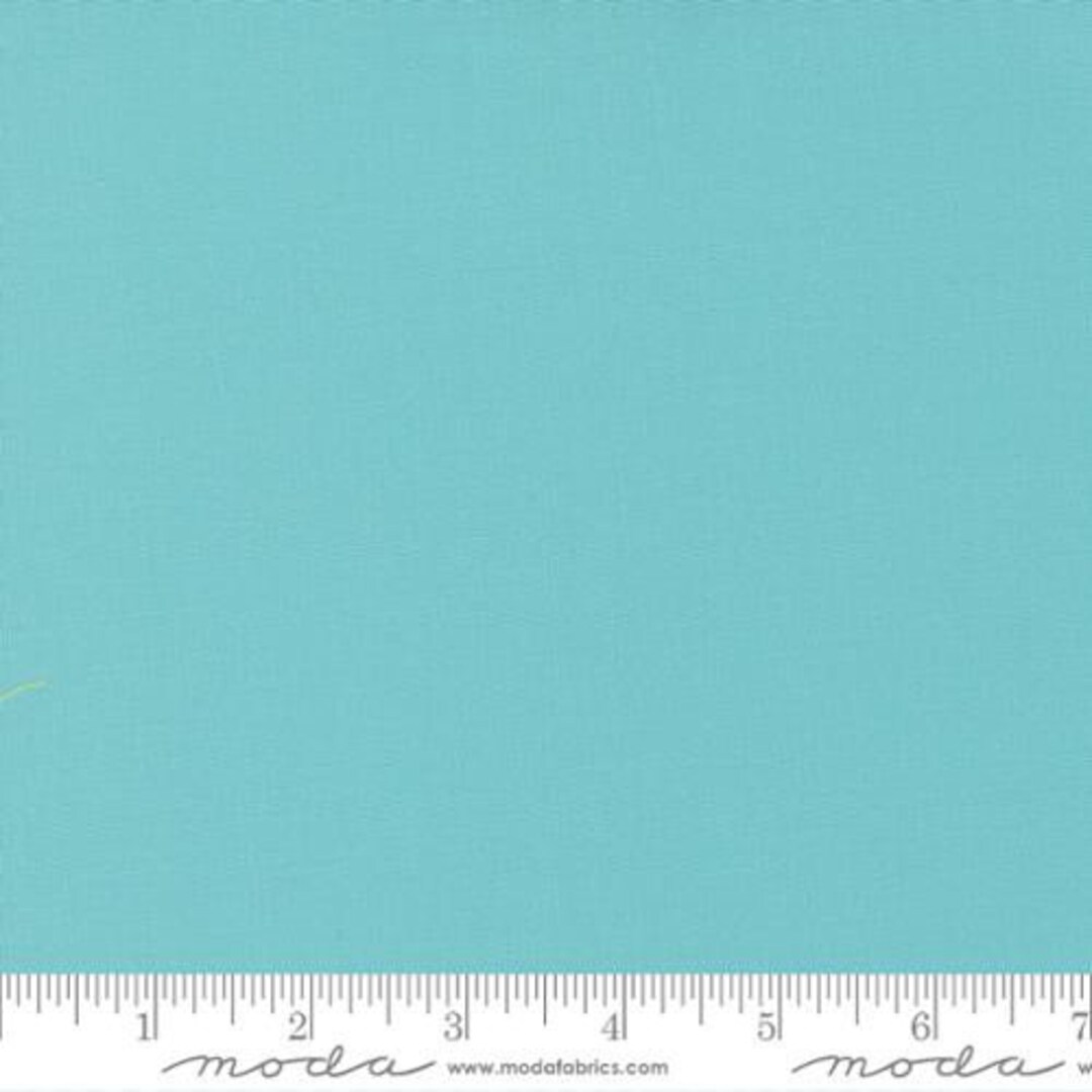 Bella Solids Spray Aqua Yardage by Moda Fabrics | Solid Quilting Cotton ...