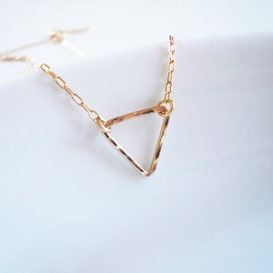 Dainty Gold Filled Triangle Necklace - Hammered Geometric Chevron - Etsy