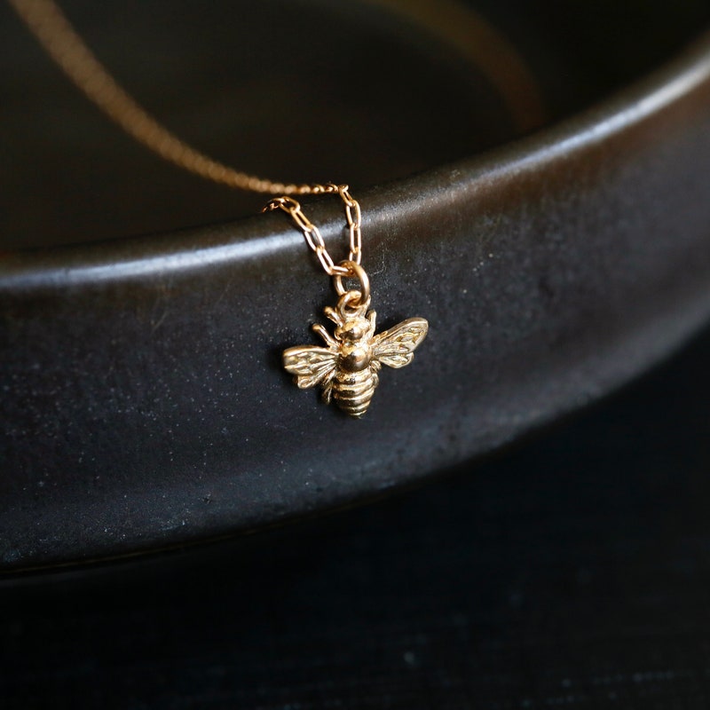Bee Charm Necklace - Etsy