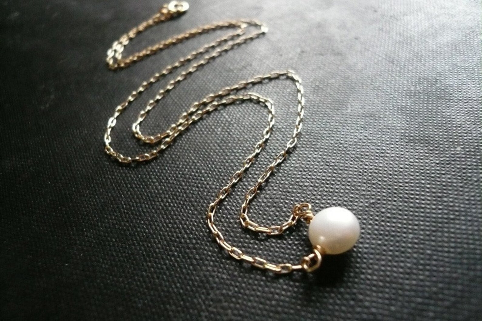 Perfect Pearl Necklace - Single Pearl Solitaire Necklace. Fresh Water ...