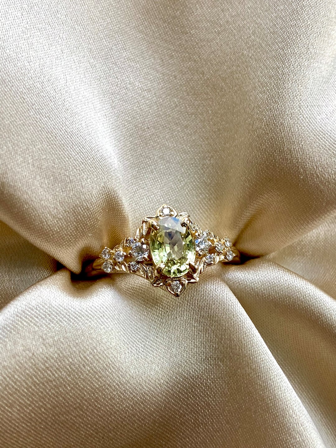 Arwen Jasmine Sapphire Engagement Ring: 14k Gold Fantasy Diamond Ring ...