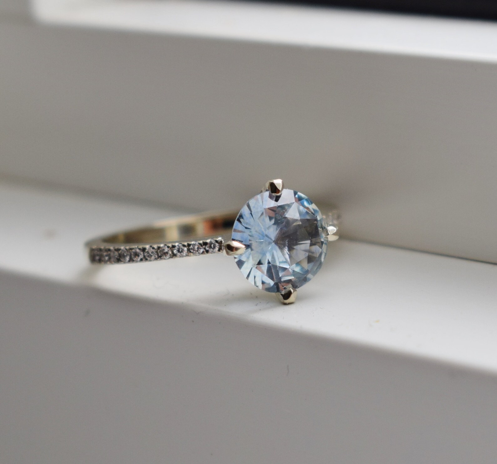 Round Blue Grey Sapphire Engagement Ring. 2ct Sapphire - Etsy