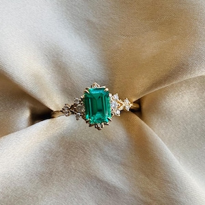 Dela Emerald Gold Ring. Fairytale Fantasy Ring. 14k Yellow Gold ...