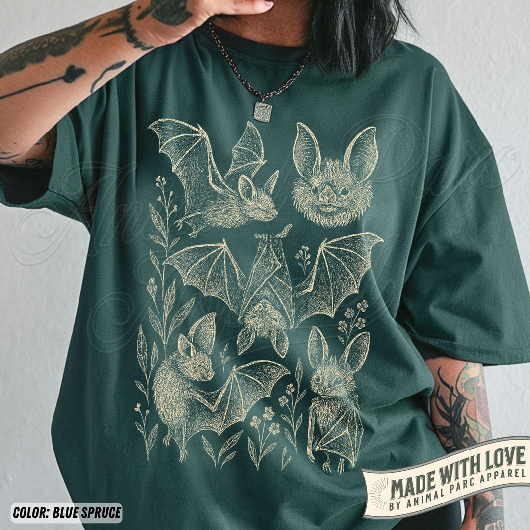 Vintage Bats T-shirt, Gothic Cottagecore Graphic Tee, 90s Bat T Shirt ...