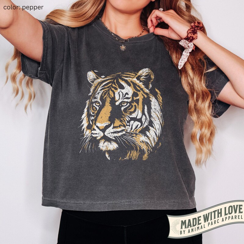 Graphic Crop Top - Etsy