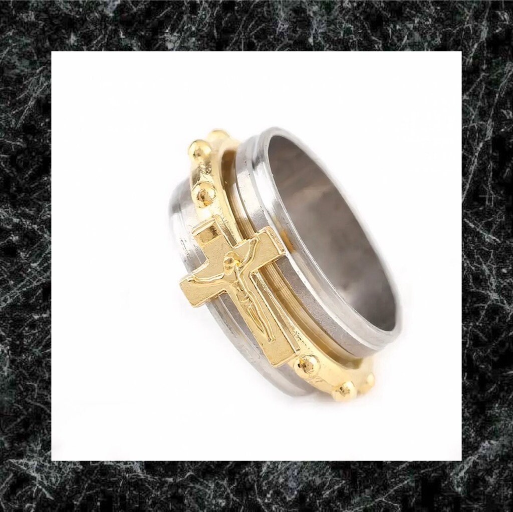 Religious Relief Ring by Shrouded , Jesus Crucifix Cross Spin Ring ...