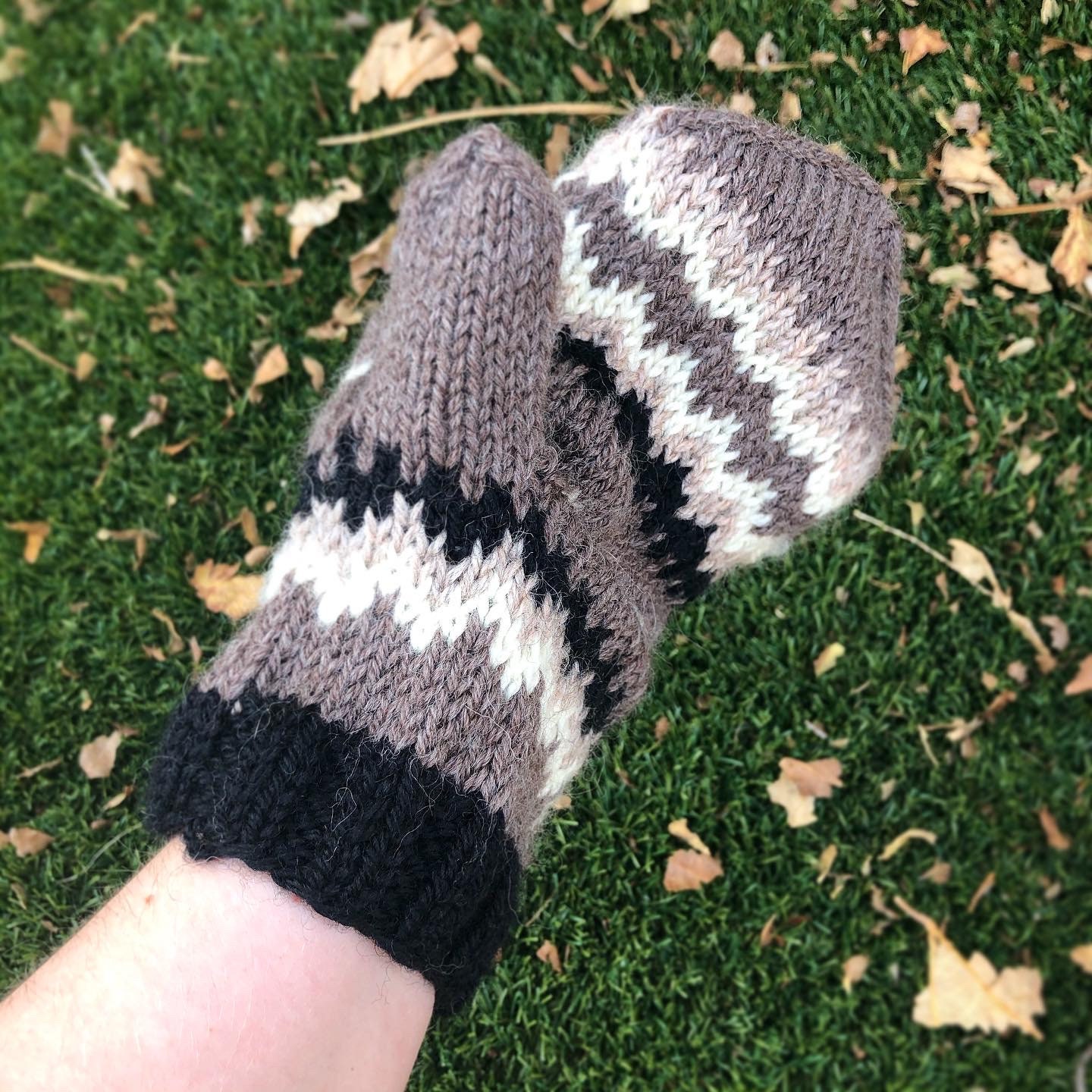 Knitting Pattern Sanders Mittens knitting pattern, Bernie sanders ...