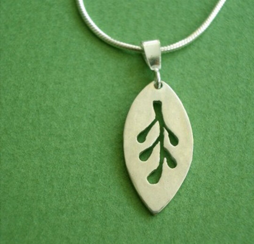 Lithuanian Ruta Baltic Pendant Necklace - Etsy