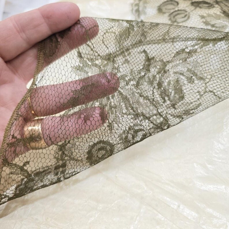 F) Vintage Antique Chantilly Lace3.35 Mtr Lace Pretty Piece as Found ...