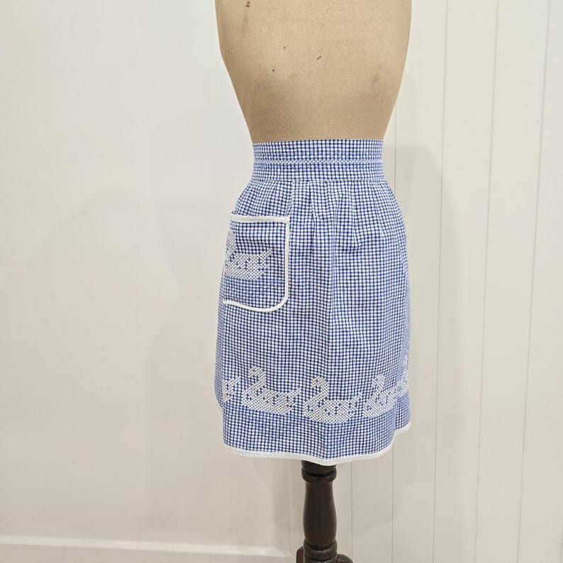 Vintage Retro Apron Blue Swans Crisp Gingham Blue and White Cross ...