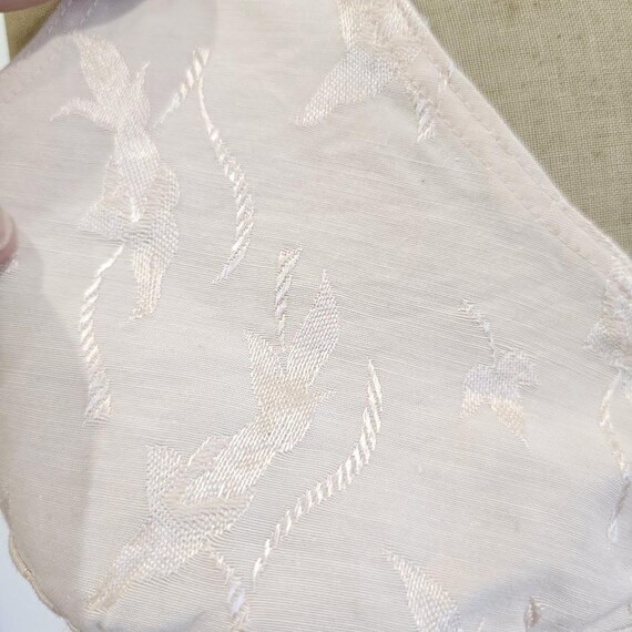 Vintage Long Line Bra 1960s bra in Pink damask Size 4… - Gem