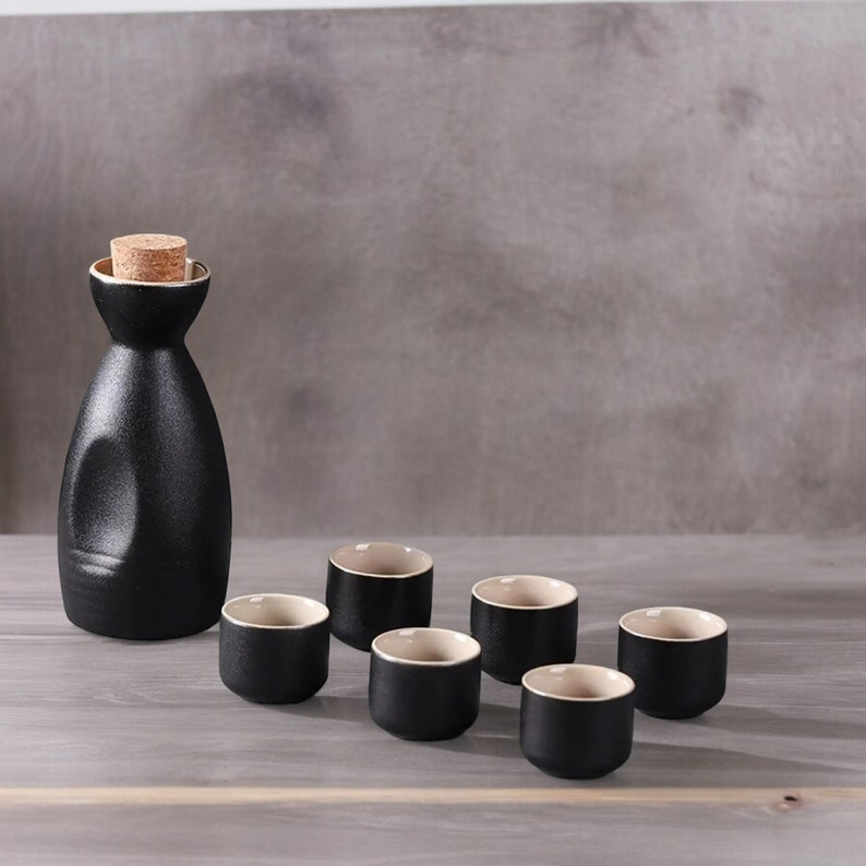 Handmade Japanese Ceramic Sake Set 250 ML Sake Carafe With 25 ML Cups ...