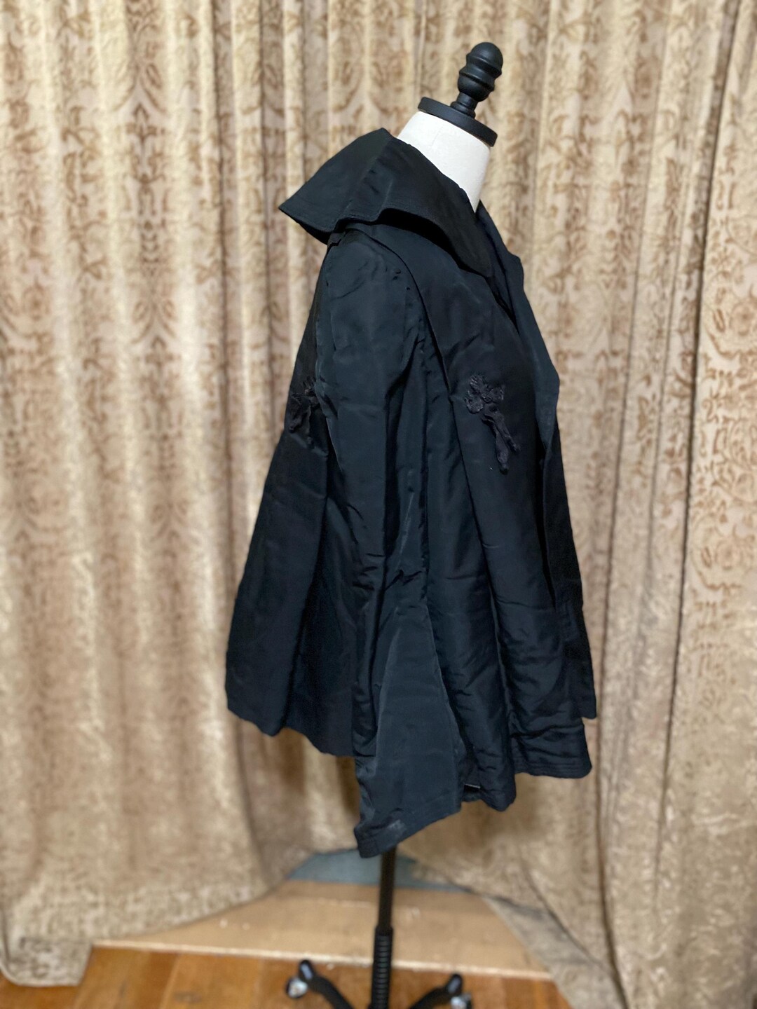 19th Century 1890 - 1900 Victorian Women's Top Jacket- Overcoat Opera ...